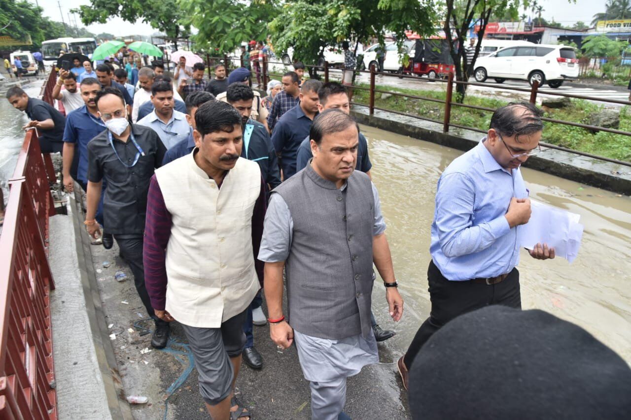 PM Modi dials Himanta to take stock of Assam flood situation