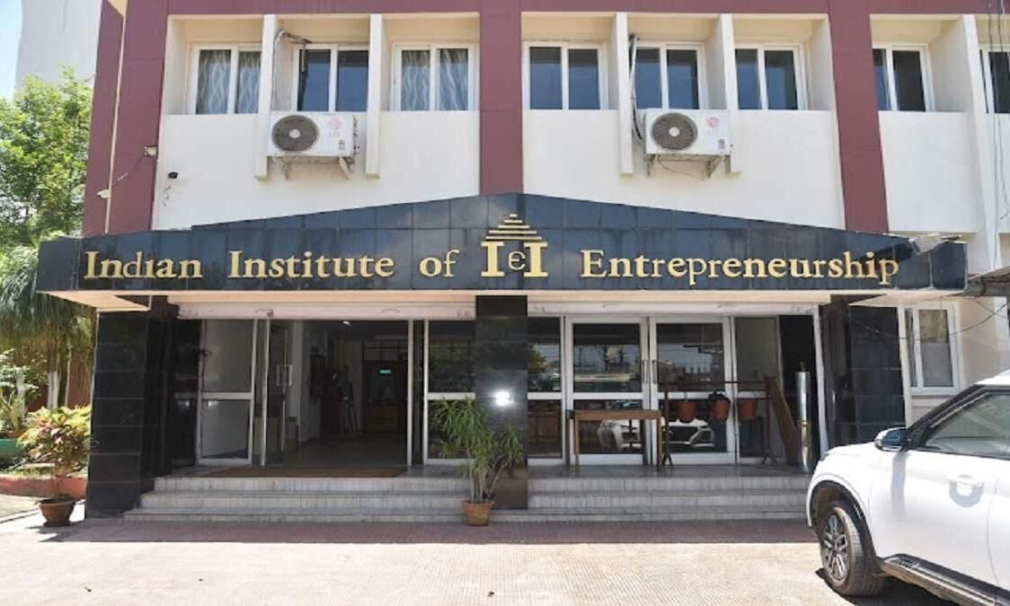 IIE to set up EDC and Incubation Centres in higher education ...