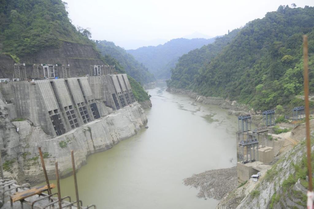 Incessant rains damage temporary dyke in Subansiri Lower Hydro Electric ...