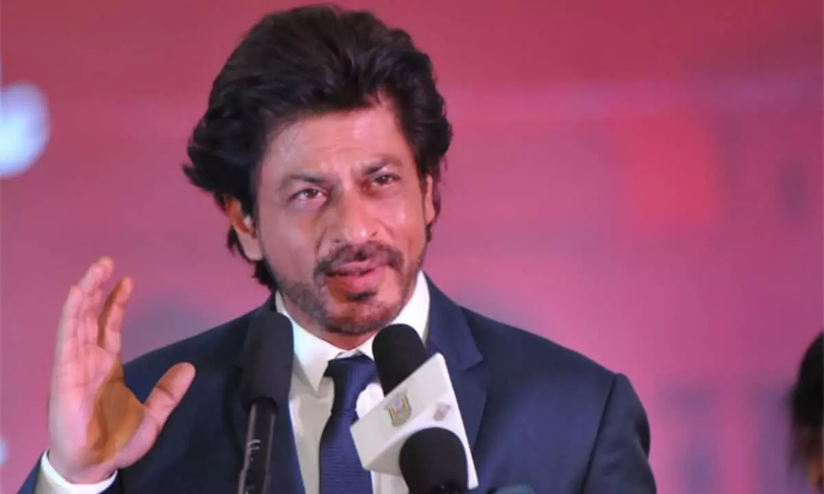 Shahrukh Khan meets with accident on set in US