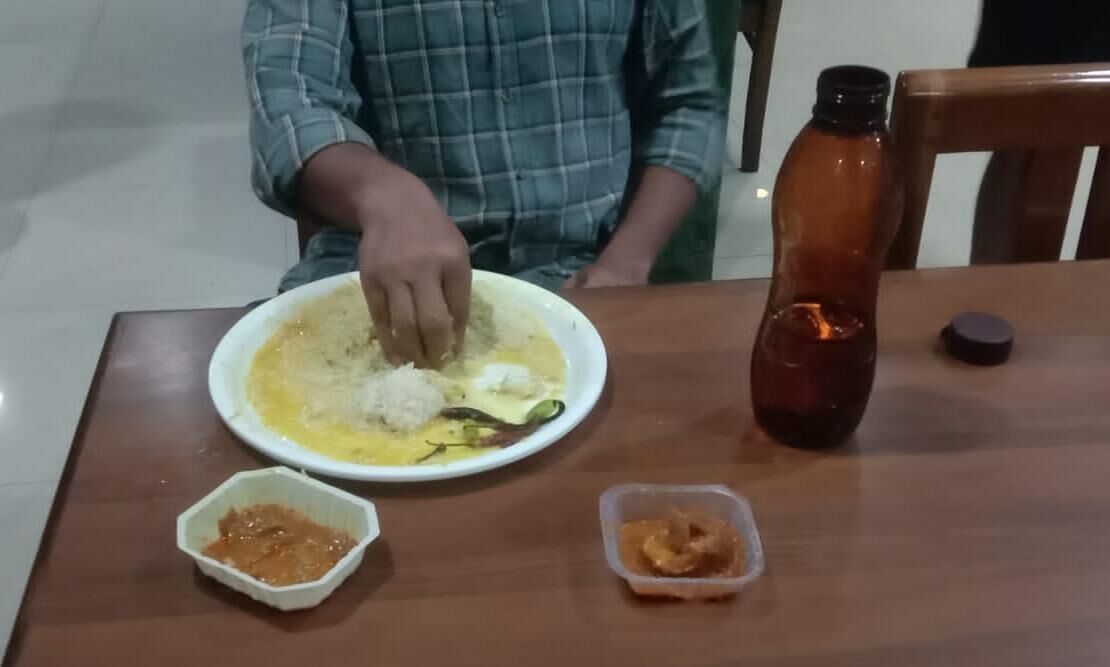 Tension erupts over low quality food at Guwahati hotel