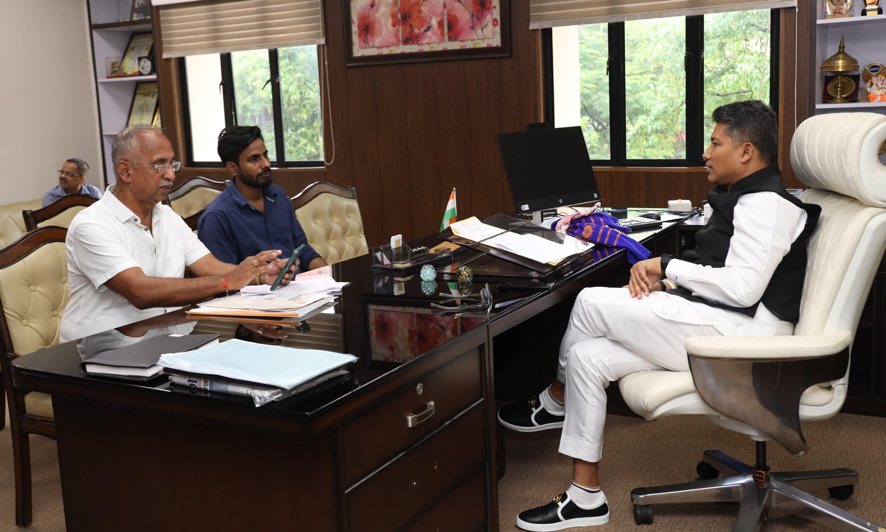 Demand for implementation of 3% reservation in govt jobs for Tea and Ex ...