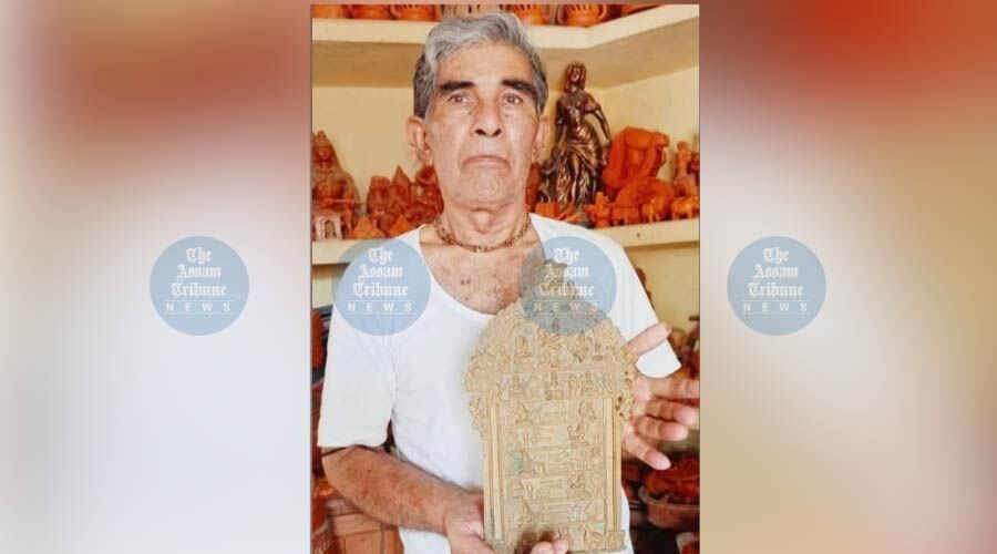 Asharikandi’s terracotta maestro Dhirendra Nath Pal bags Assam Gaurav Award