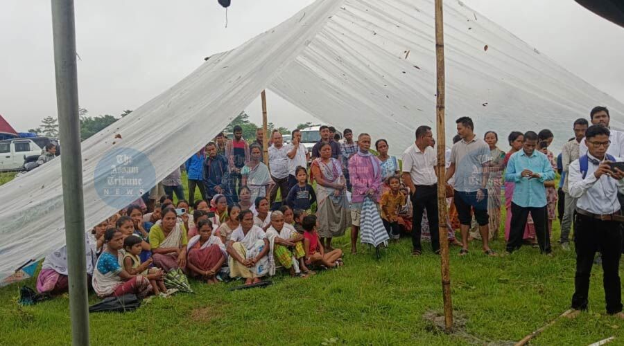 21 flood affected families receive land under rehabilitation drive in ...