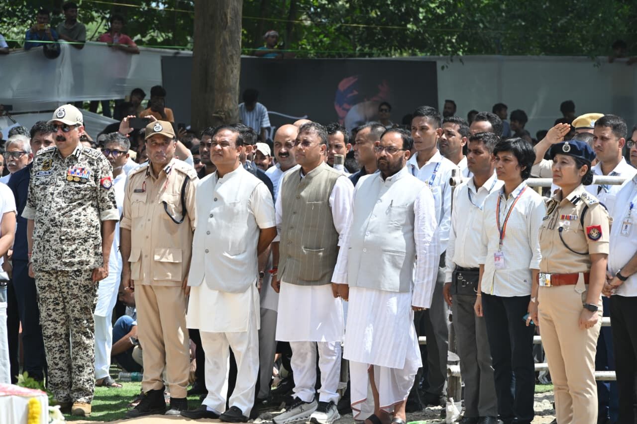 Assam forms SIT to probe Zubeen Garg’s death amid public, political pressure