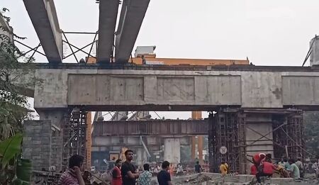 Kerala initiates inquiry after man dies in Alappuzha girder collapse ...